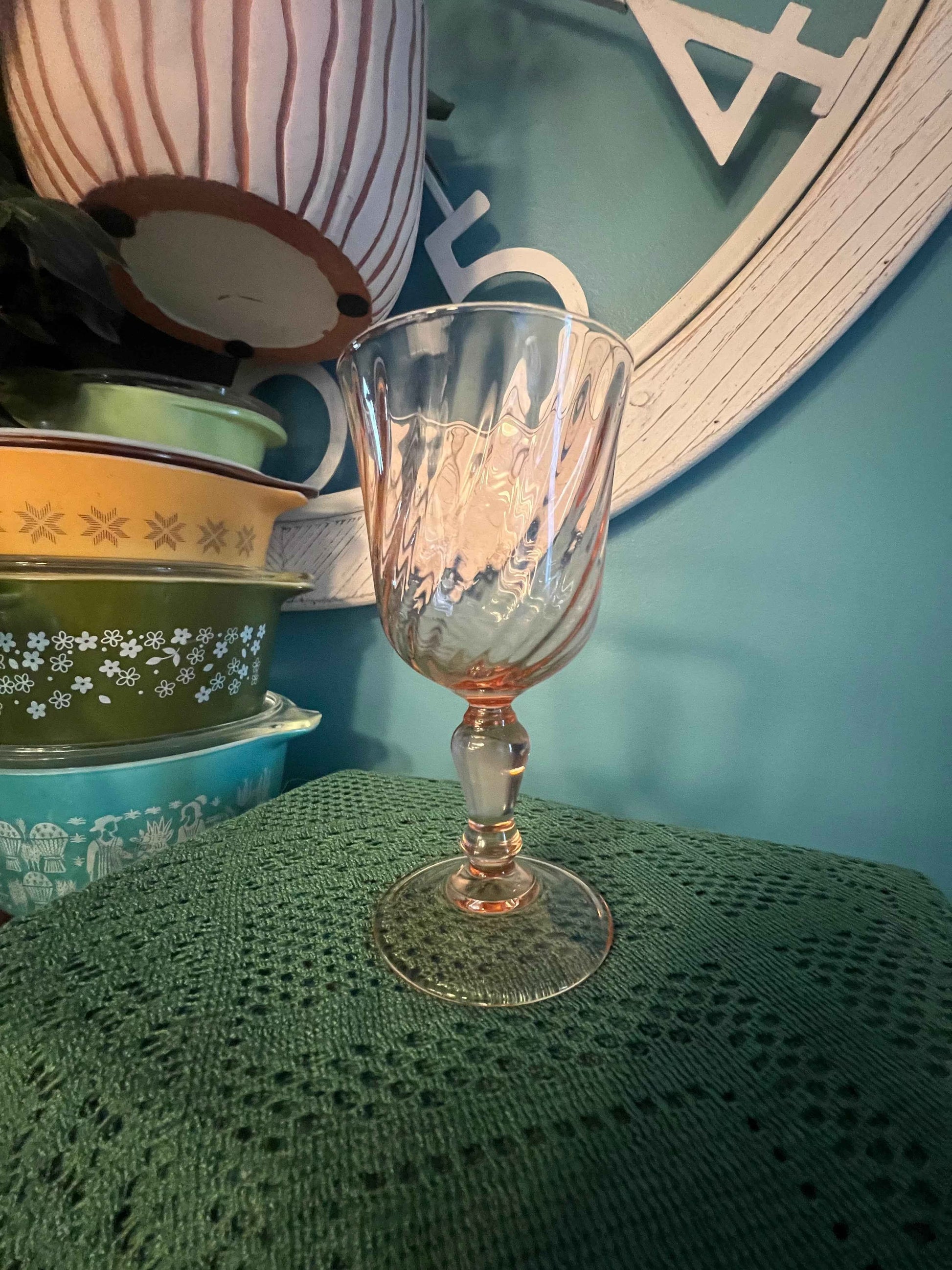 Arcoroc Rosaline Pink Wine Glass | Vintage Drinkware – Dusty Treasures